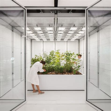 Neri Oxman Calls For A Shift In The Way Nature Is Incorporated Into The
