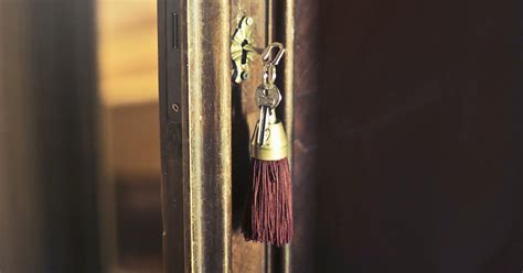 12 Best Diy Tassel Keychain Tutorials Makers Nook