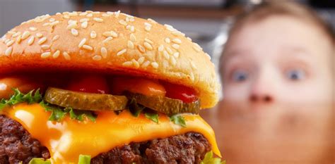 Fast Food Effects فاسٹ فوڈز کھانے کے وہ نقصانات جو آپ نہیں جانتے