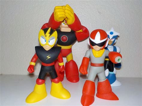 Megaman Elecmangutsmanprotomanshadowman Lot Retro Roto Cast Vinyl