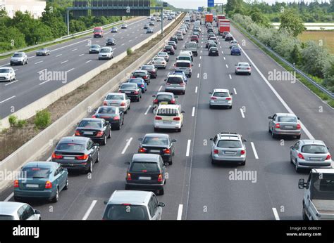 Stau Auf Der Deutschen Autobahn Stockfotografie Alamy