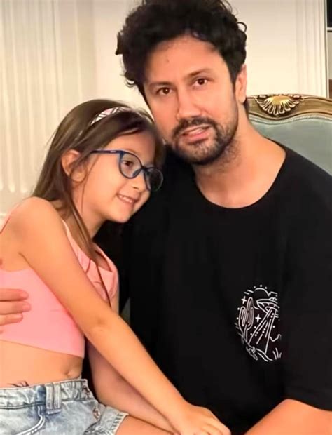 سپیده بزمی‌پور از شاهرخ استخری و عشق پدرانه‌اش گفت