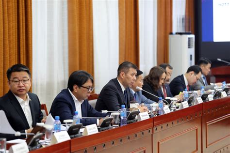 Сонсгол Нотлох баримтыг шинжлэн судлах сонсголд 11 компанийн зээлд хамаарах 65 гэрчийг дууджээ