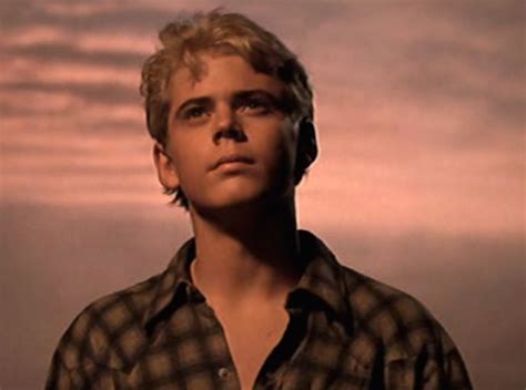 Ponyboy Curtis Physical Traits