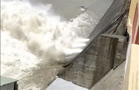 4 More Sluice Gates Of Odishas Hirakud Dam Opened To Release Excess
