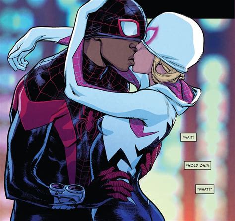 Pin De Redactedkzjdgua En Comic Board Gwen Spider Parejas De Marvel Chica Araña