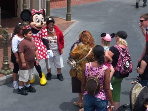 Minnie Mouse Poses For Pictures As Seen From The Omnibus Flickr