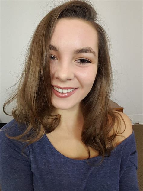 Picture Tagged With Brunette Camgirl Chaturbate Lexxy FAPcoholic