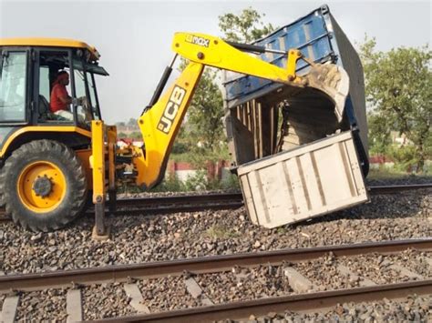 Bihar Kaimur Goods Train Derails On Pandit Deendayal Gaya Line Accident