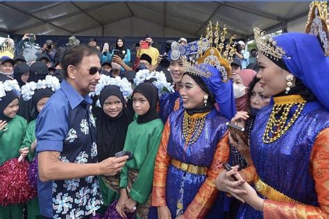 Bersama Rakyat Brunei Darussalam Selak Selak