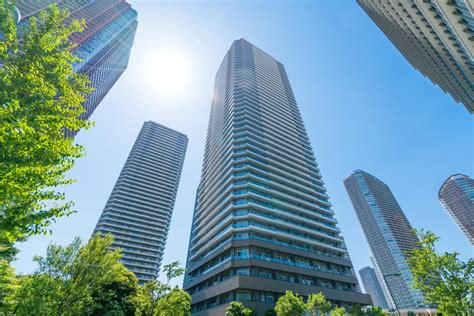 タワマンの低層階に住むメリットとは？上層階に住むデメリットは？不動産のプロに質問！ Kufura（クフラ）小学館公式