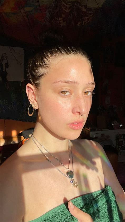 Pin By Beatriz Gagliardi On Rocky Adlon Big Nose Beauty Style Inspo