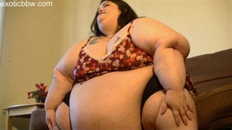 Ssbbw Candy Strips 2492kbps Wmv Version Candy Godiva And Ssbbw Guests