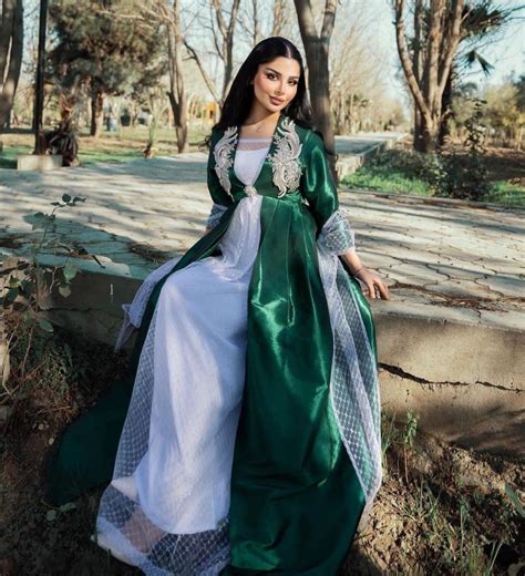 Kurdish Dressjli Kurdiجلی کوردی،زى الكردي،traditional Kurdish Clothes