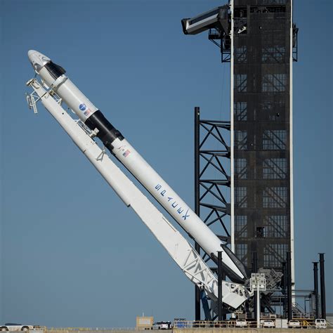 Las Fotos De Los Preparativos Del Primer Viaje Tripulado De Spacex Es
