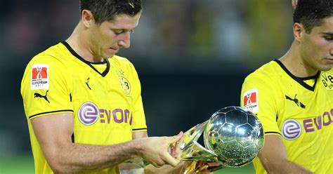 Robert Lewandowski Slams Borussia Dortmund Over Failed Bayern Munich
