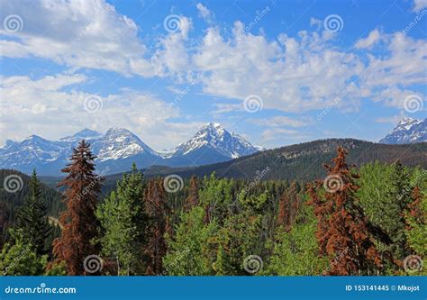 Athabasca Pass Stock Image Image Of Eroded Attraction 153141445