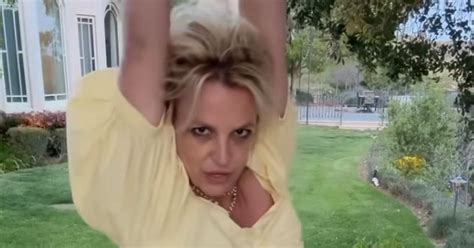 Britney Spears Left In Tears As Personal Trainer Tells Her To Get