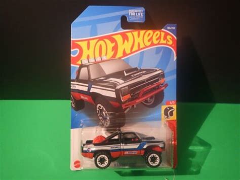 2022 Hot Wheels TREASURE HUNT 87 Dodge D100 186 250 HW Daredevils 5 5 EBay