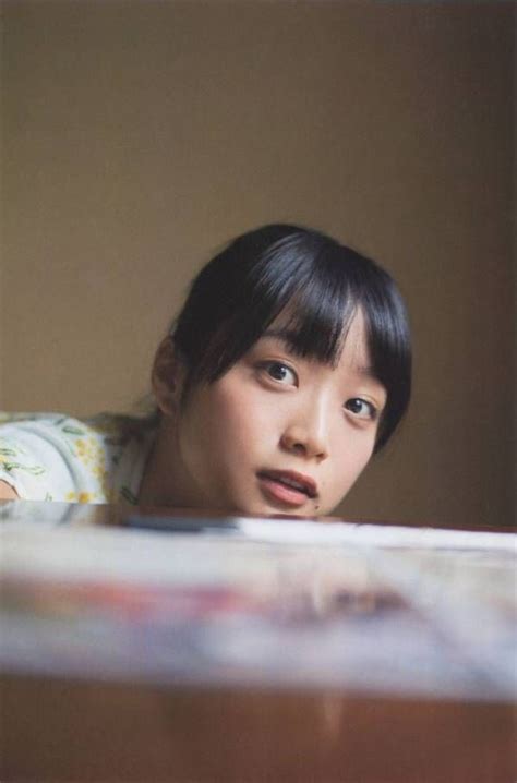 元乃木坂46 深川麻衣 ソロ写真集『ずっと、そばにいたい』 グラフォトbox 深川麻衣 写真集 写真