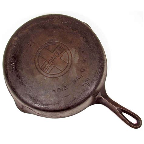 Antique Griswold No 8 Cast Iron Frying Pan