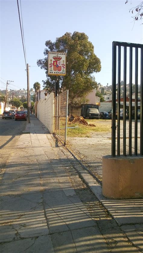 Consulado Honorario de España v Los Olivos 3401 Cubillas 22045