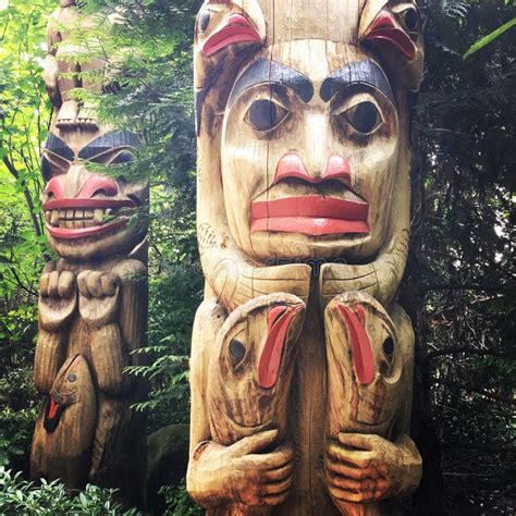 Totems imagem de stock Imagem de totens vancôver escultura 98222887