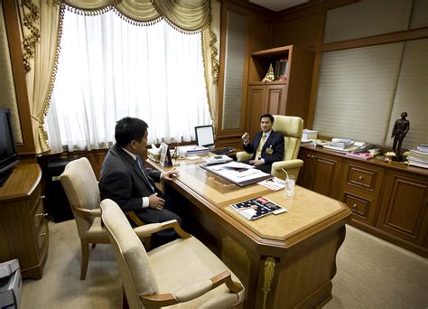 นายกฯ ณ รัฐสภา 3 สิงหาคม 2552 ห้องทำงานนายกรัฐมนตรี ที่ร… Flickr