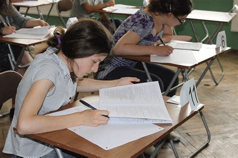 ერთიანი ეროვნული გამოცდები დაიწყო Newsportal