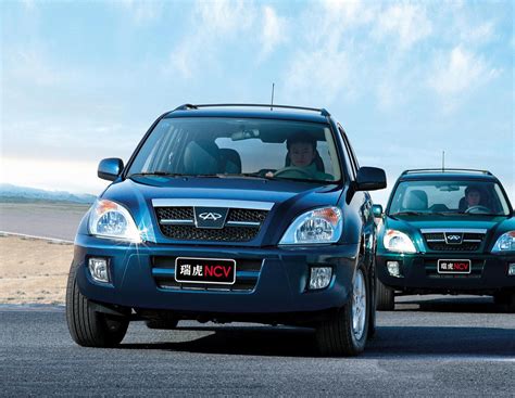 Chery Tiggo (T11) Photos and Specs. Photo: Tiggo (T11) Chery how mach ...