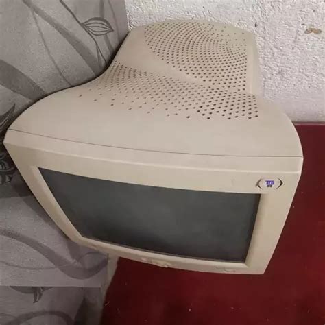 خرید و قیمت مانیتور قدیمی الجی از غرفه جانبی ساکو