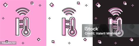 스마트 기상 온도계 측정 시스템 아이콘을 분홍색과 흰색 검은색 배경에 분리하여 설정합니다 무선 연결이 있는 사물 인터넷 개념입니다 벡터 0명에 대한 스톡 벡터 아트 및 기타