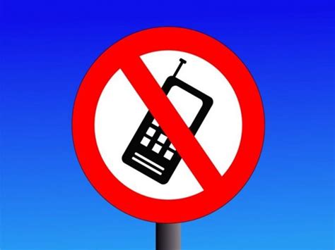 Proibir celular no trabalho é legal Blog Televendas Cobrança