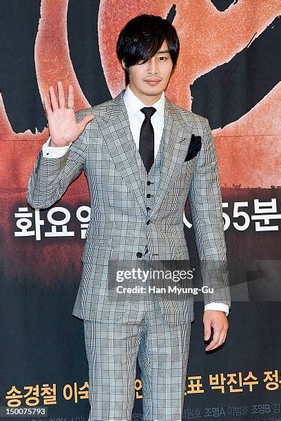 Philip Lee Korean Actor Photos And Premium High Res Pictures Getty Images