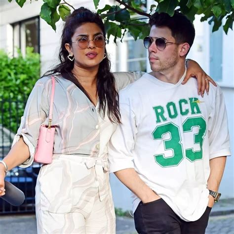 11 Real Life Bollywood Couples And How They Met Their Better Halves
