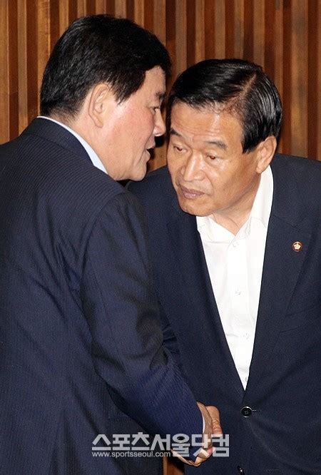 임영무의 P 파인더 남재준 국정원장 논란의 중심에 설 줄이야 정치 기사 더팩트