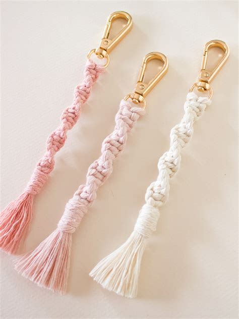 A DIY Macrame Keychain Tutorial Easy And Beginner Friendly Fish Bull
