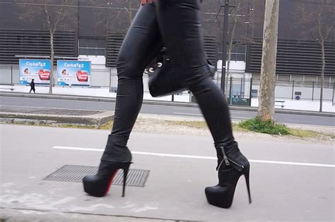 Fetish K2s Julie Walking In Paris In Leather Legging And Moncler