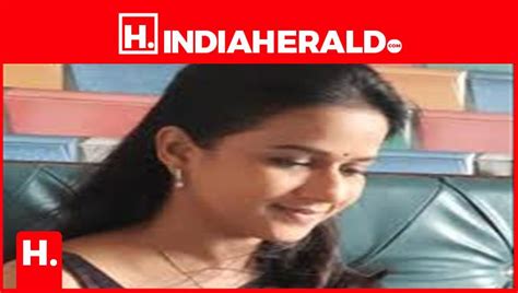 Actress Ashwini Kasar Was Beaten Up In Local Train