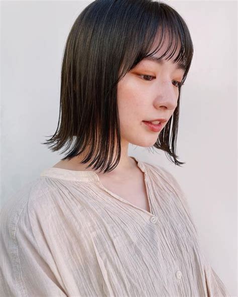 大人っぽさ 《黒髪ボブ》髪型まとめ。2023お手本にしたい垢抜けスタイルをどうぞ Folk