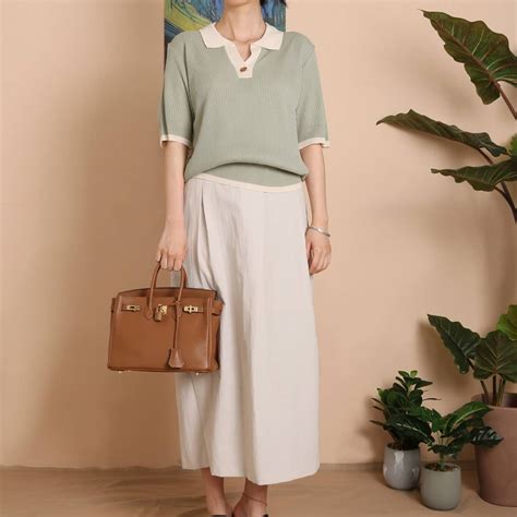 엘하임 Lheim 베이직한 디자인으로 데일리하게 코디하게 좋으며부드러운 실루엣을 통해 감각적인