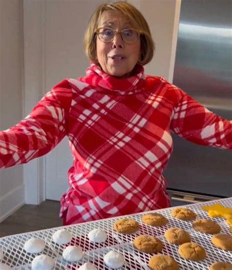 Barbara Costello Is Celebrating 4 Years As Everyones Internet Mom