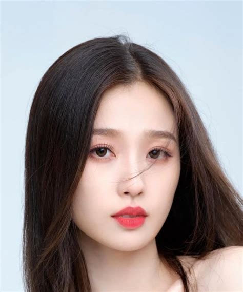 Esther Yu Shu Xin