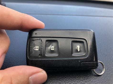 18系のクラウンのスマートキーの電池が切れた場合とドアロック故障、電池交換の仕方 車屋さんを26年目、車屋さんから見た、車のいろいろな情報！