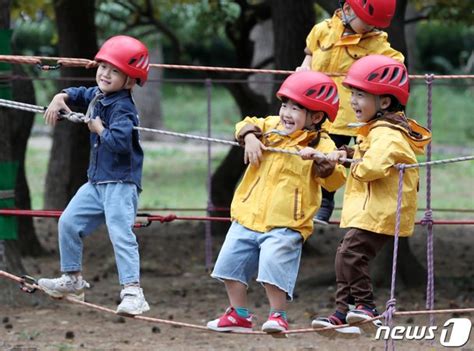 마스크 없이 야외 활동 네이트 뉴스