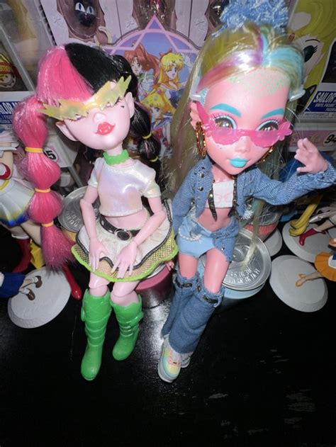 Redressed My Two Favorite Ghouls 🦇🩷🫧 Rmonsterhigh
