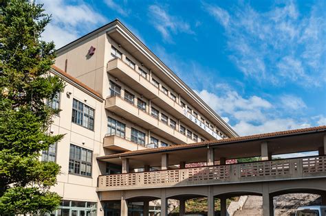 アクセス 山梨英和中学校・高等学校