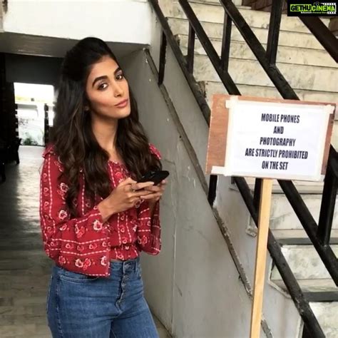 Pooja Hegde Instagram Thuglife 🤣 Gethu Cinema