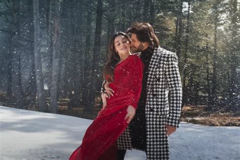 Alia Bhatts Saris Steal The Show In Rocky Aur Rani Kii Prem Kahaani