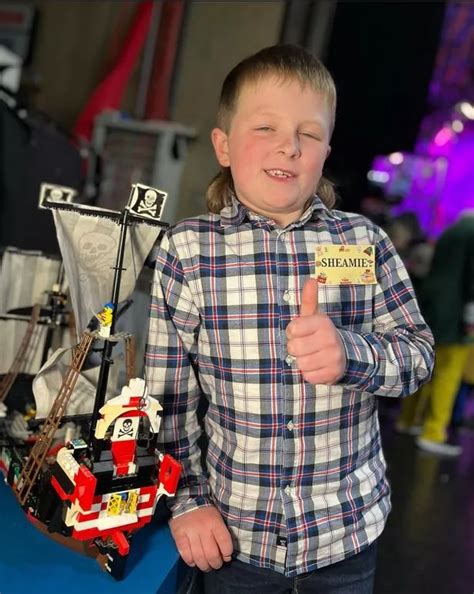 Toy Show Viewers In Hysterics At Sheamie As They Beg For Him To Have